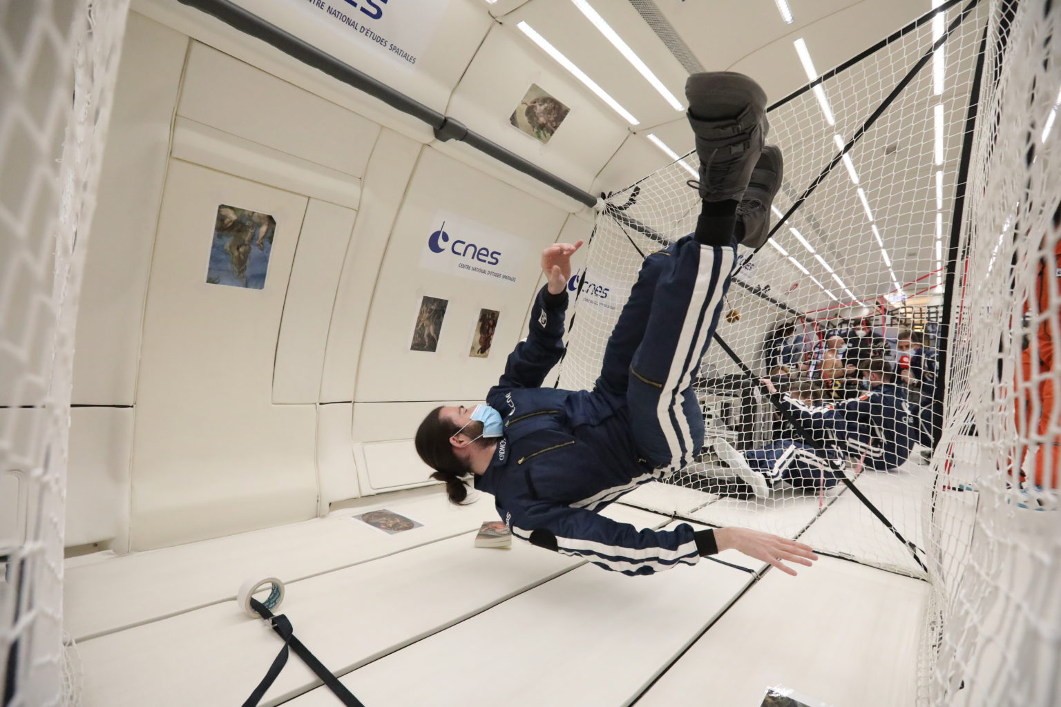 Corps divins et condition orbitale. L’art de la Renaissance en ...